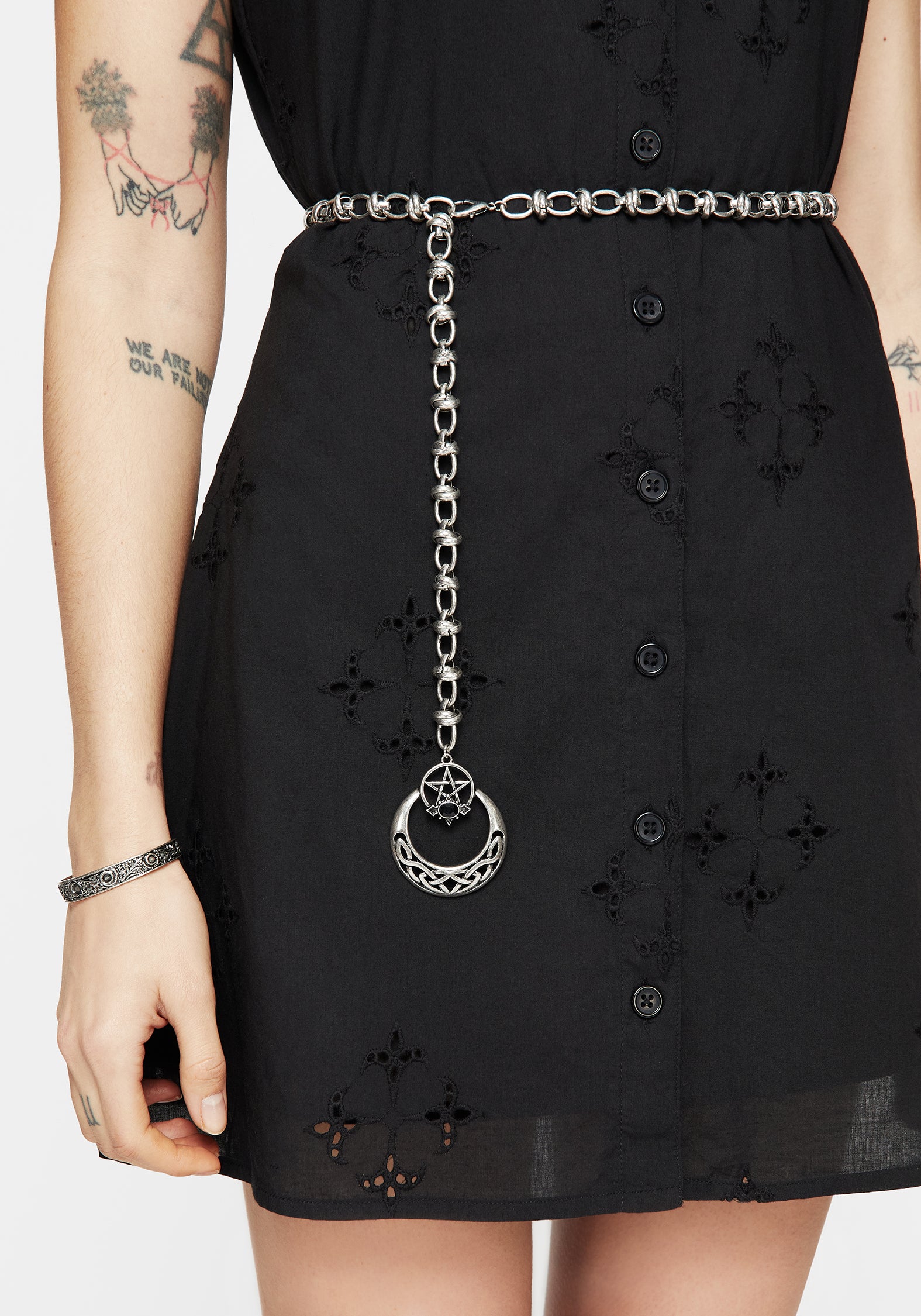 Disturbia | Druantia Pentagram Moon Chain Belt | Belts