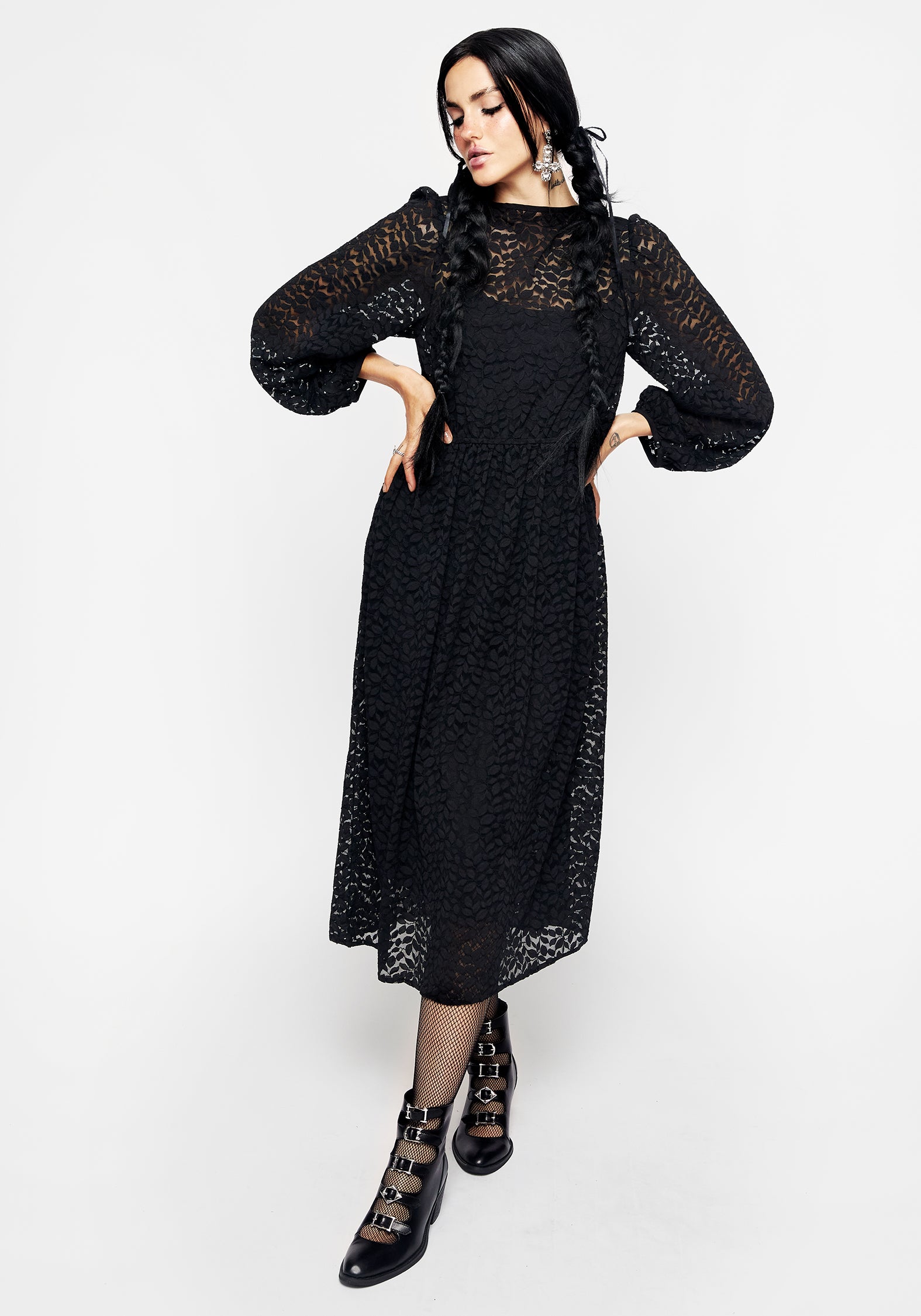 Disturbia | Blackwellia Lace Midi Dress | Dresses