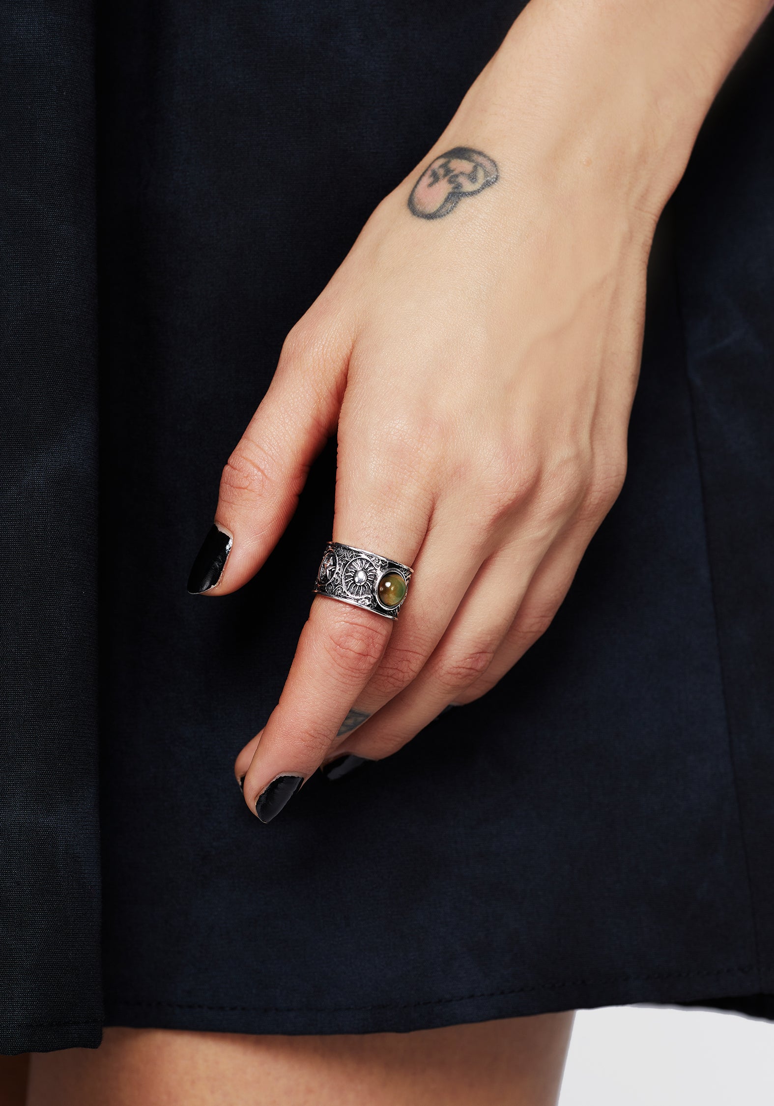 Disturbia | Phase Mood Stone Ring | Rings