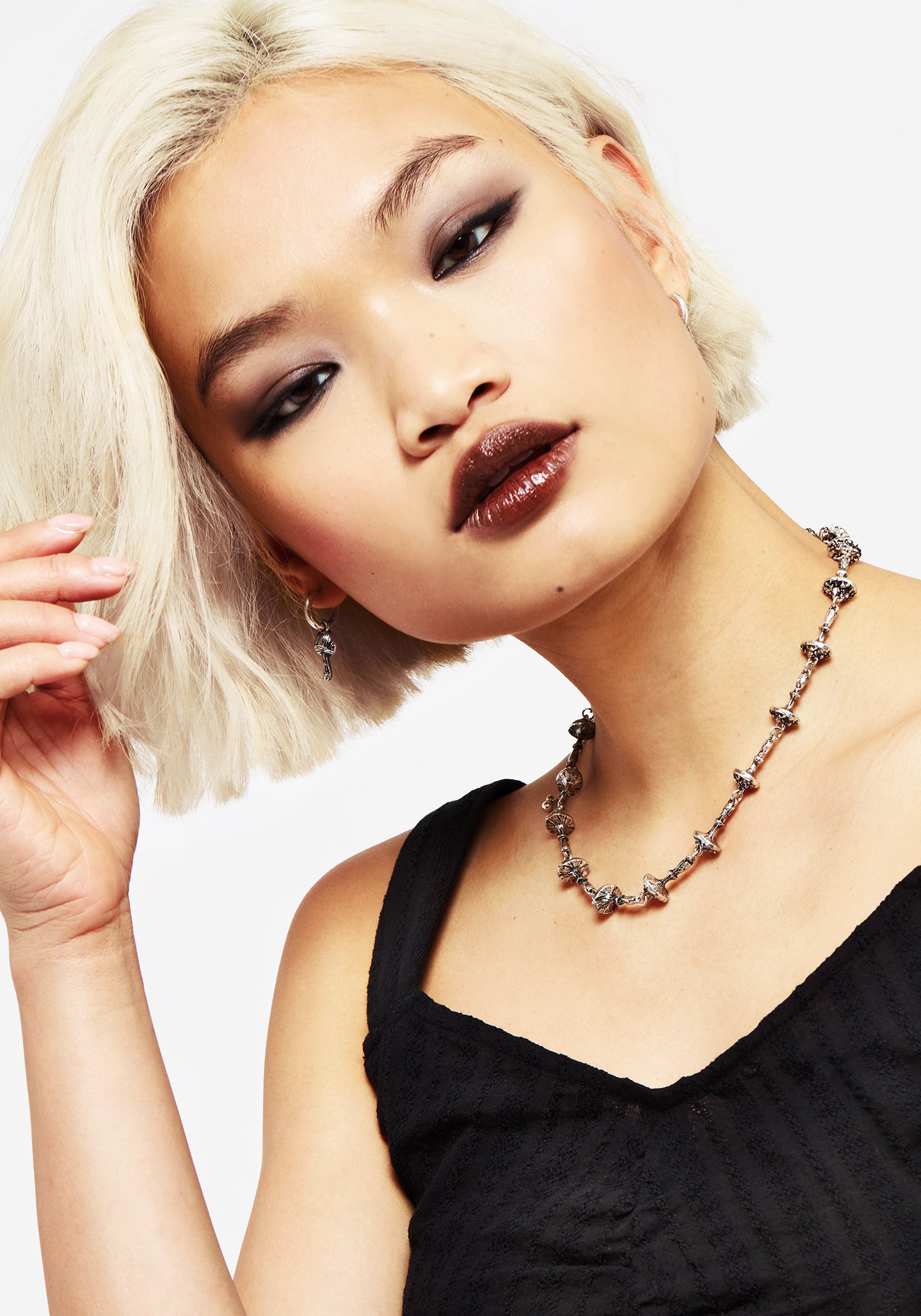 Disturbia | Fabula Linked Charm Necklace | Necklaces