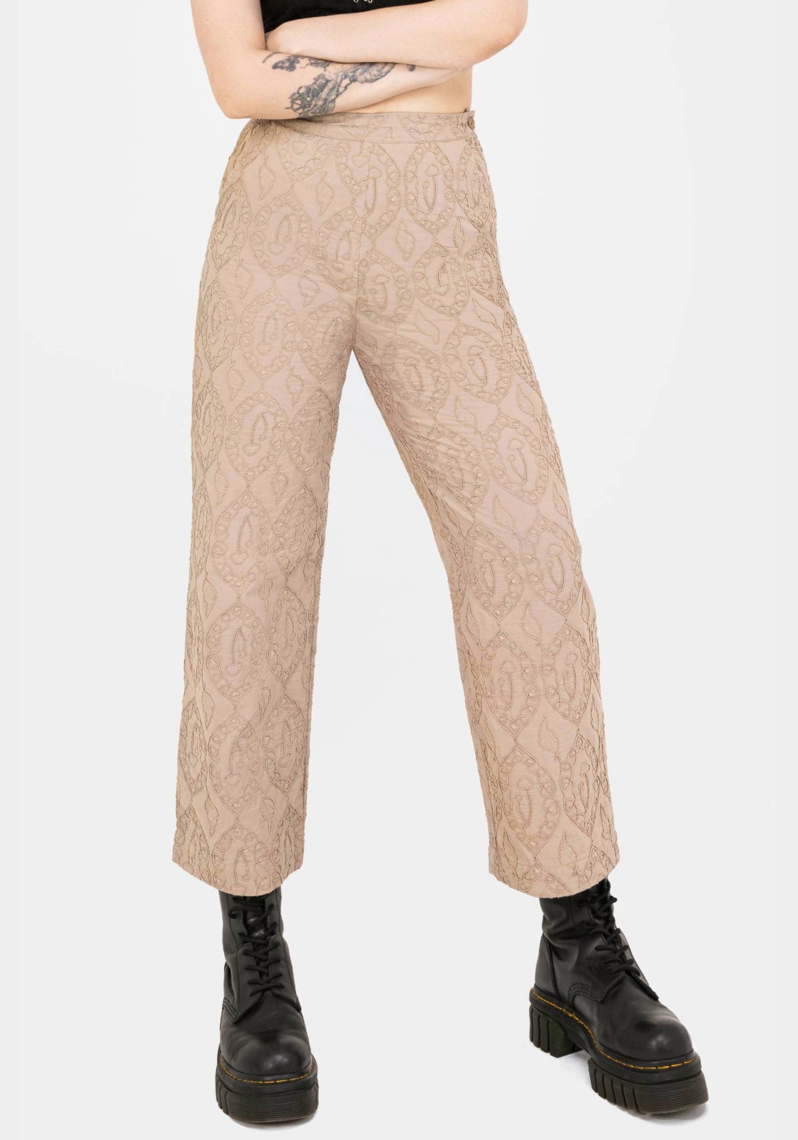 Suma Cotton Textured Pull On Tapered Trouser – Disturbia