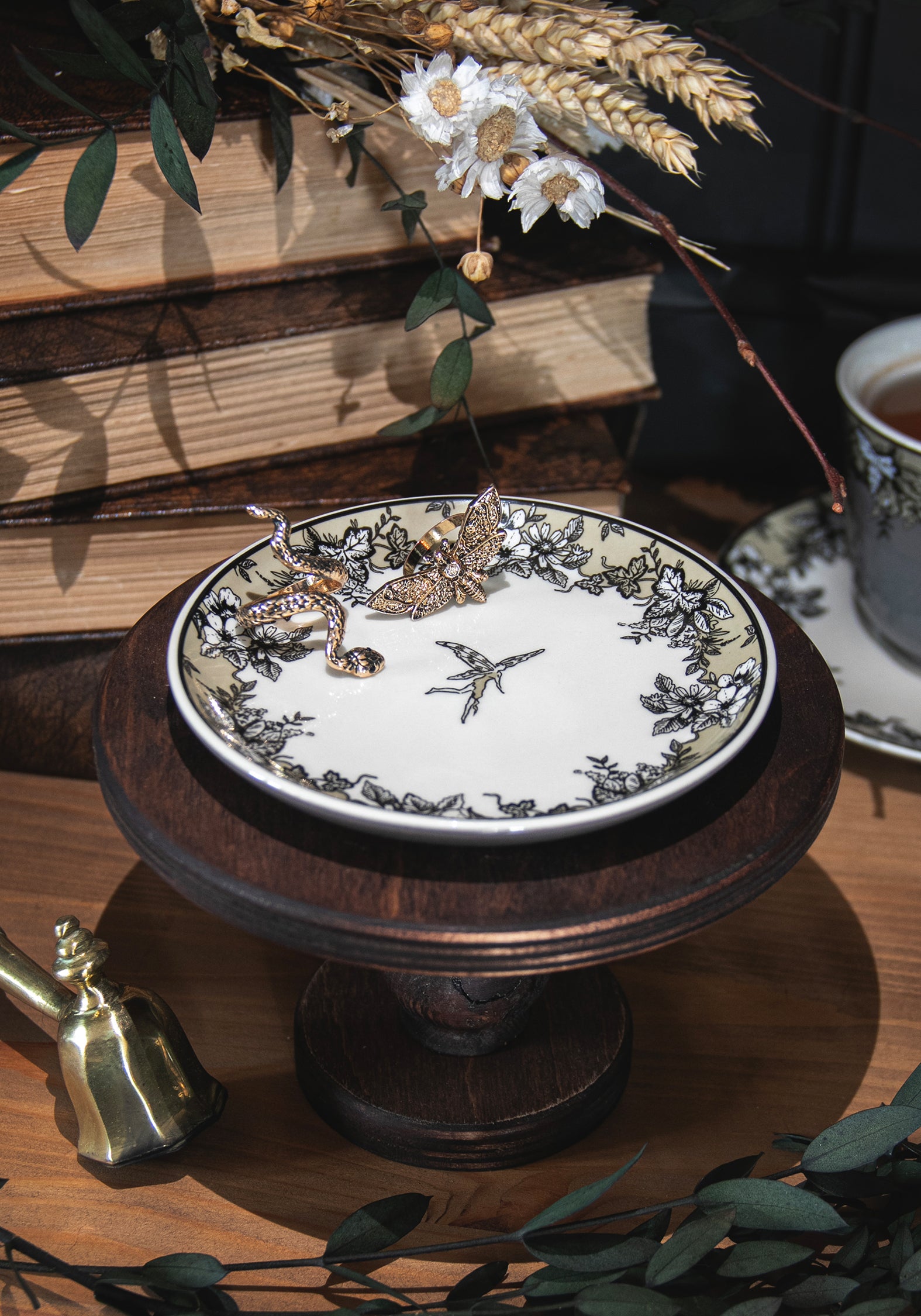 Maypole Trinket Dish – Disturbia