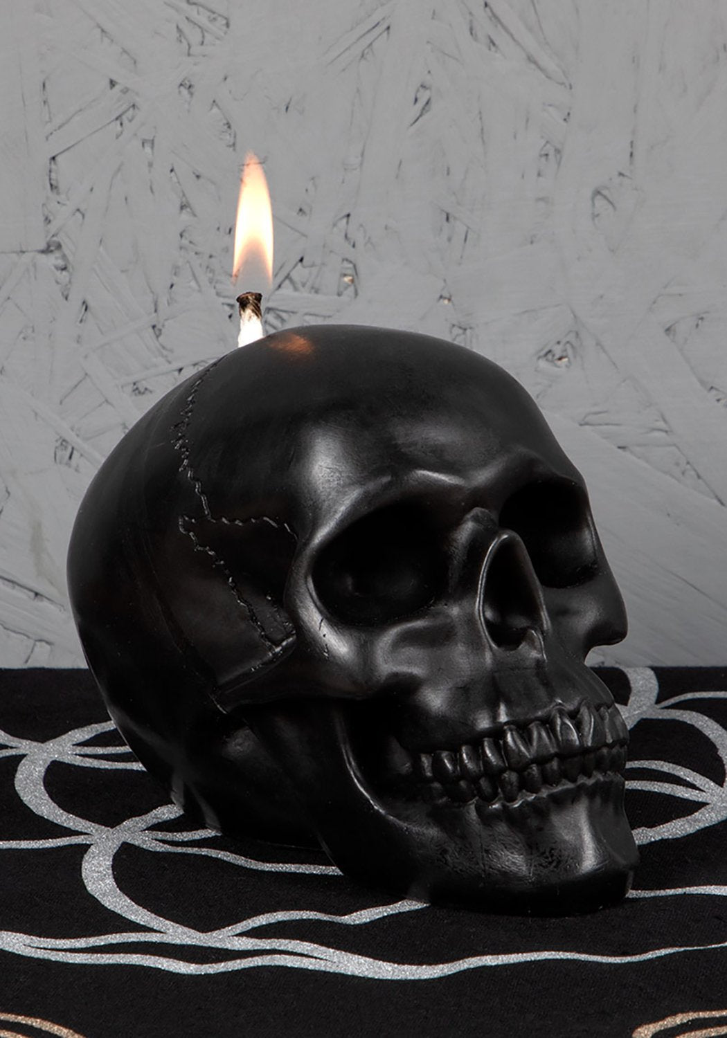 Disturbia | Skull Candle Black | Candles
