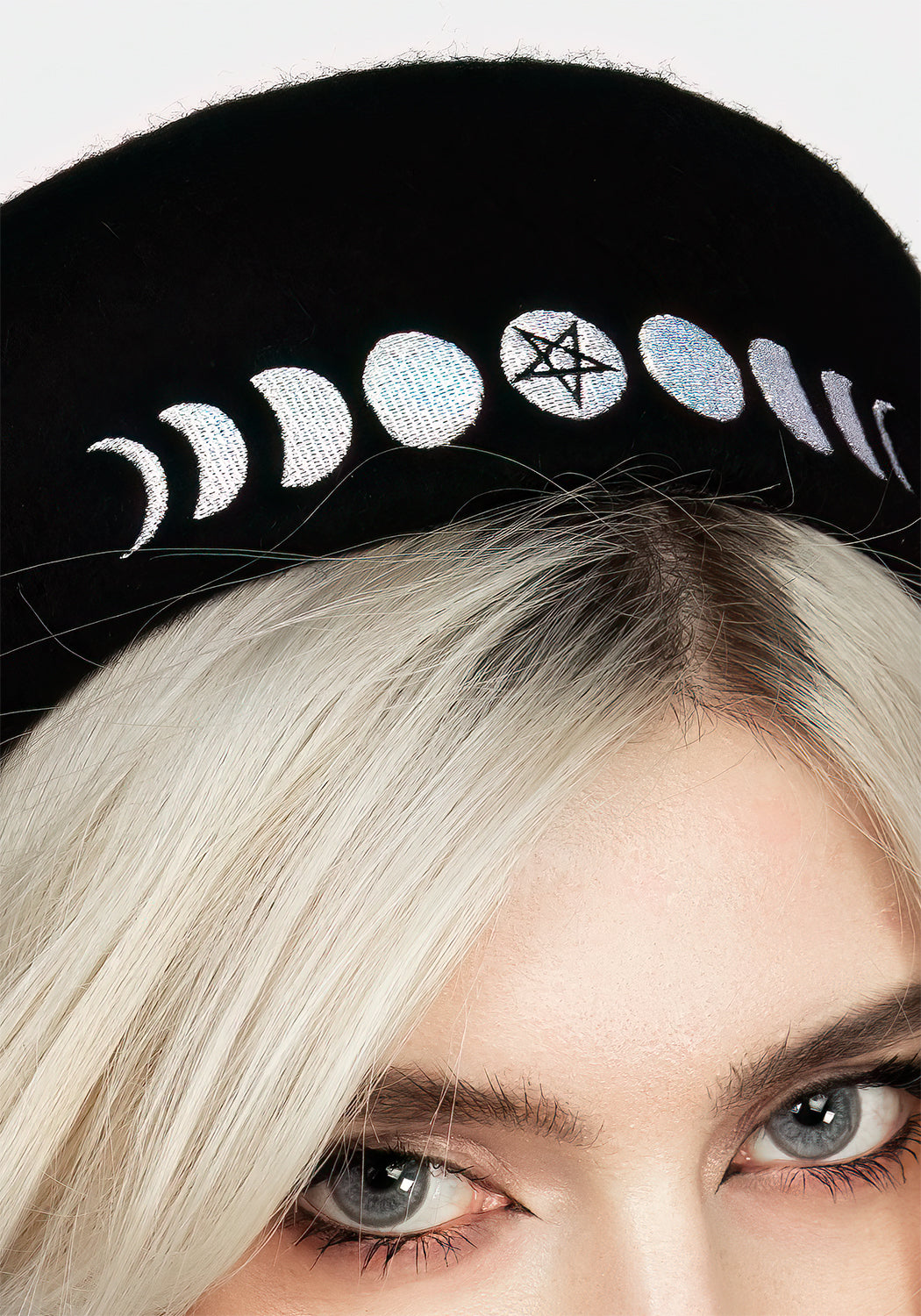 Disturbia | Lunar Embroidered Beret | Hats