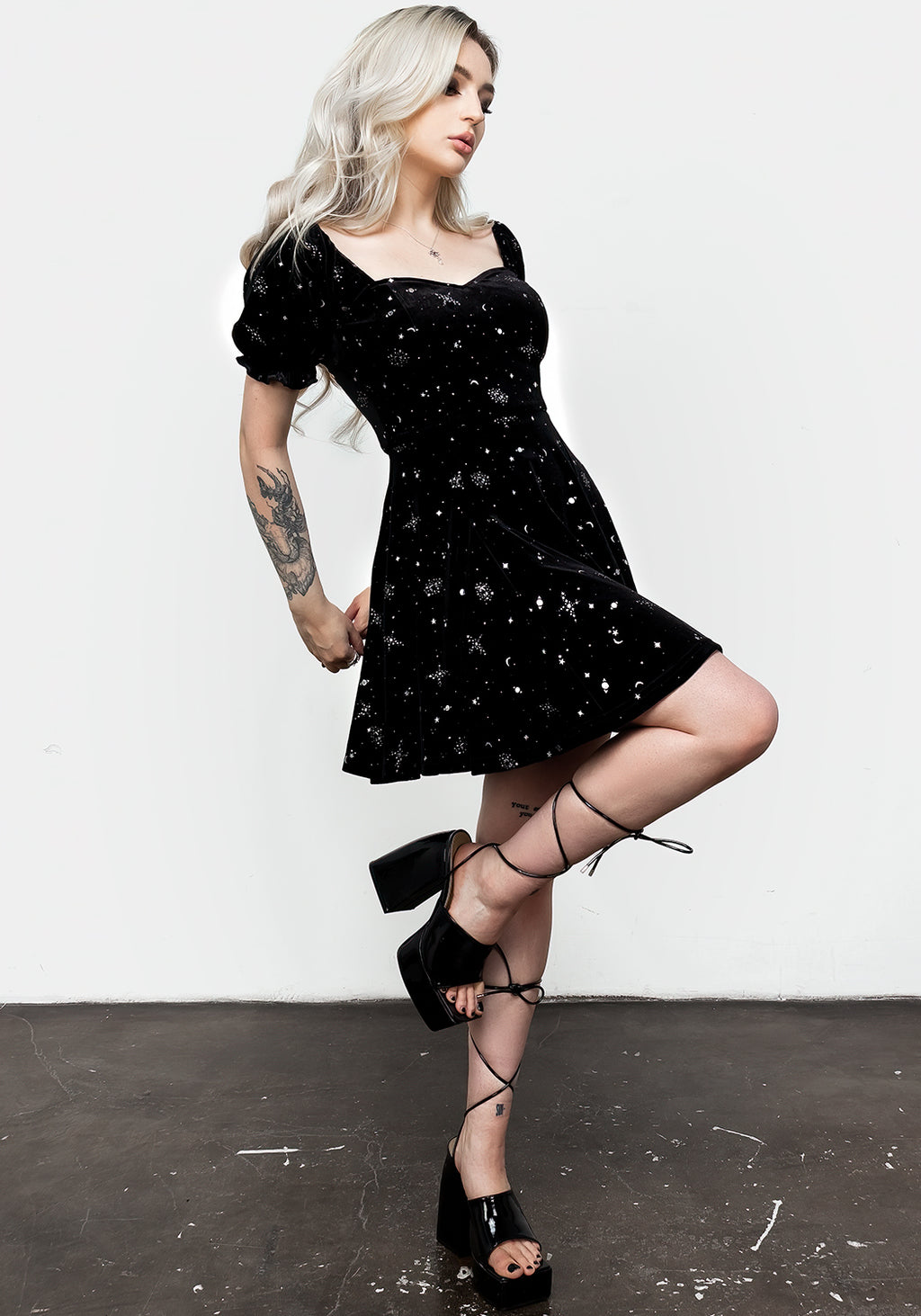 Veniri-Corset-Mini-Dress – Disturbia