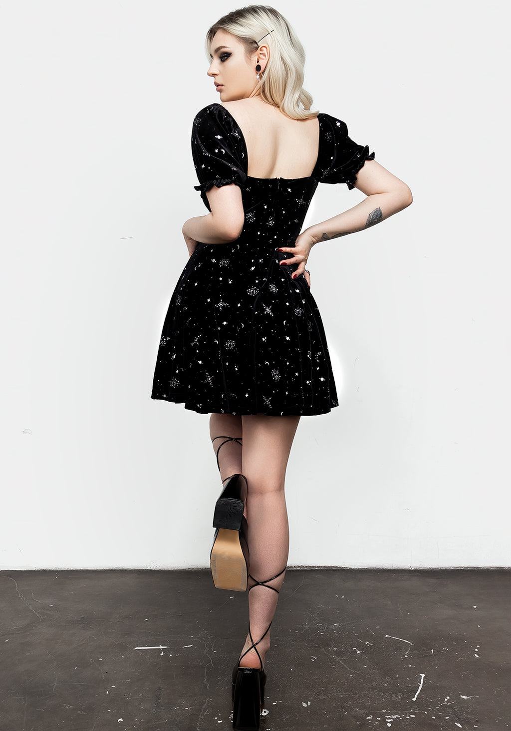 Veniri-Corset-Mini-Dress – Disturbia