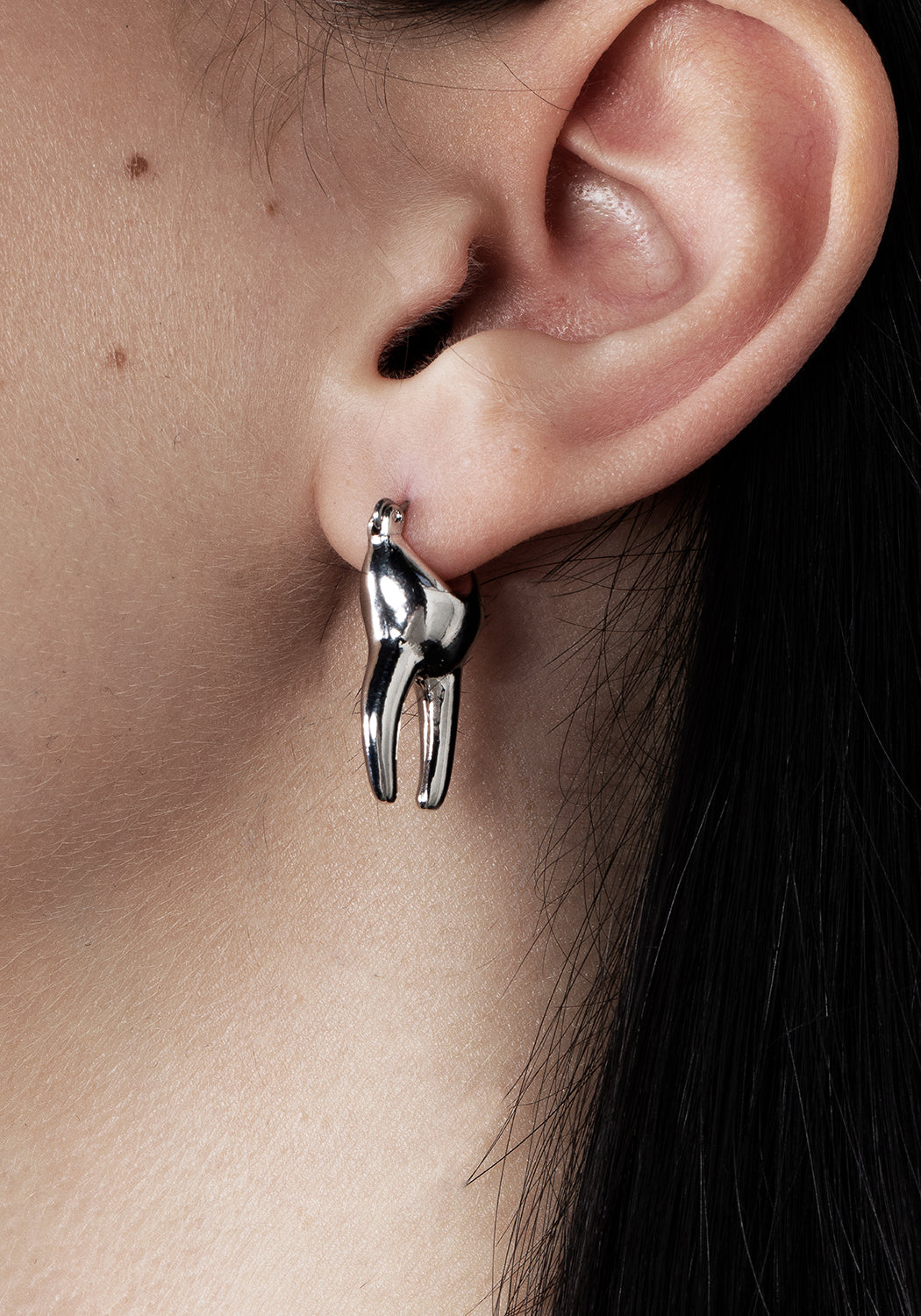 Disturbia | Tooth Earrings XJ | Earrings