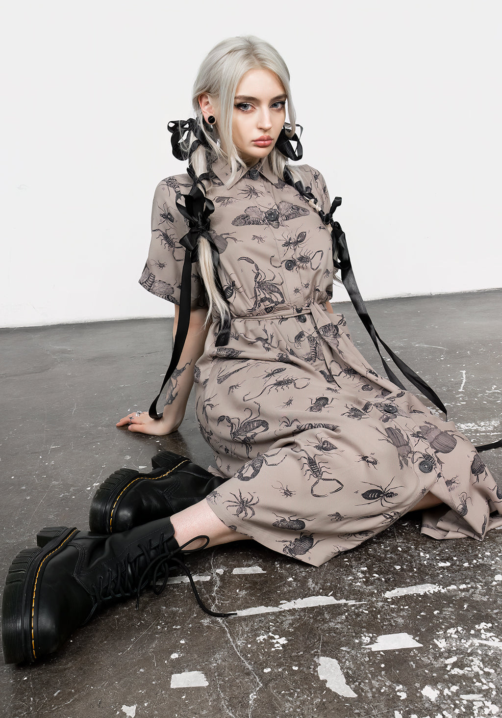 Parasite-Bugs-Print-Midi-Short-Sleeve-Shirt-Dress-Taupe – Disturbia